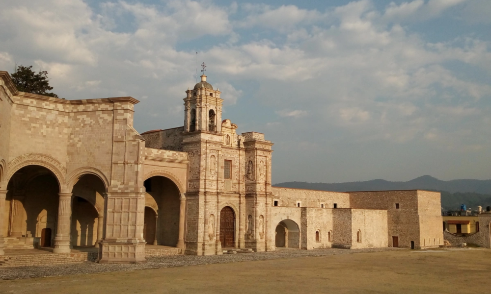 Conoce El Encanto De San Pedro Y San Pablo Teposcolula, En Oaxaca