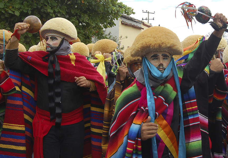 Los parachicos, danza y tradición en Chiapa de Corzo - La Revista del ...