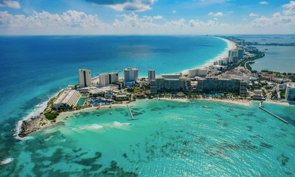 Isla De Piedras E Isla De Jaina, Los Cementerios Mayas En Campeche